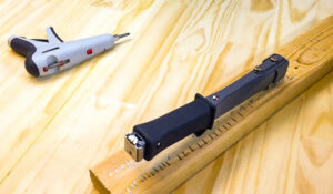 How to Unjam a Staple Gun (Arrow T50, Heavy Duty, Hammer Stapler ...