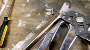 How to Unjam a Staple Gun (Arrow T50, Heavy Duty, Hammer Stapler ...